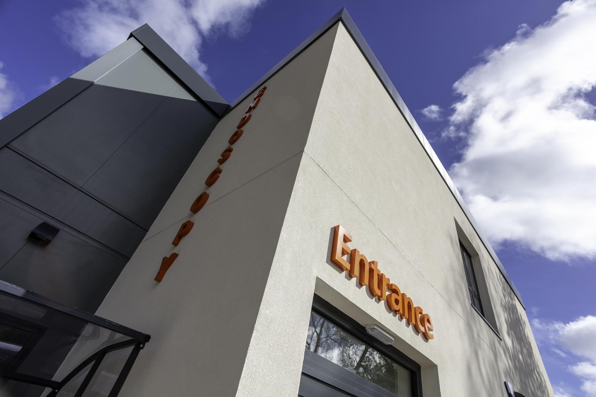 Rugby St Cross Hospital | Portakabin®