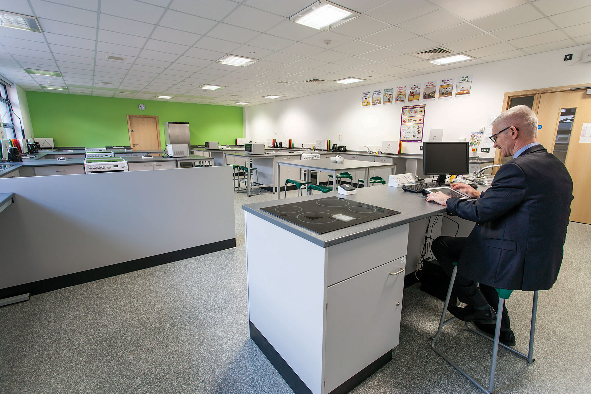 Science Block & Food Technology | Classrooms | Portakabin® IE