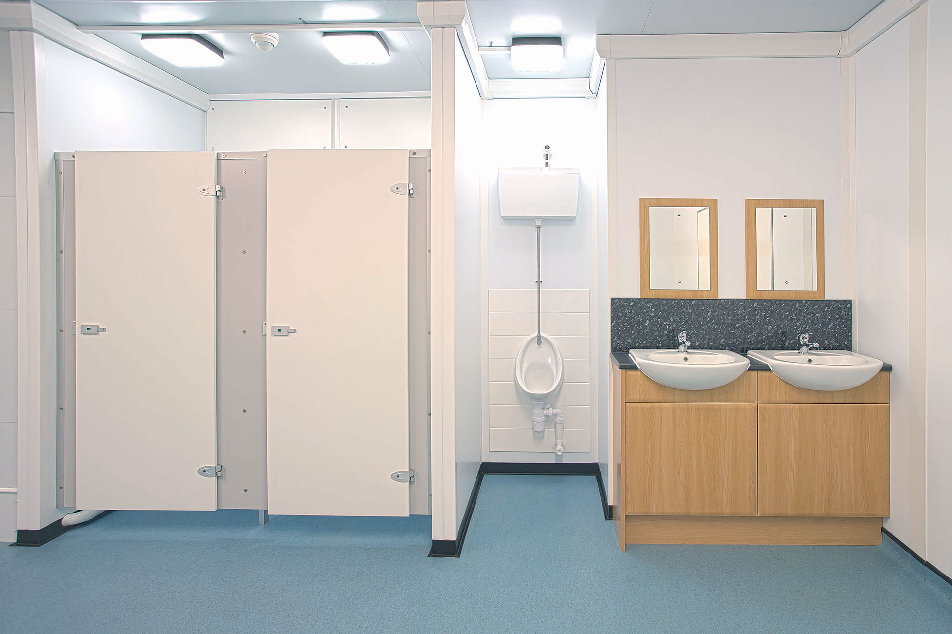 Portable Temporary Shower Units | Portakabin® IE