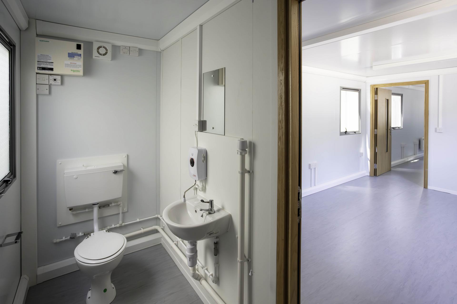 Office with Toilet | Portakabin®